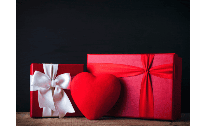Pros and Cons of Uniquely Shaped Gift Boxes (Plus 11 Gift Boxes You Can ...